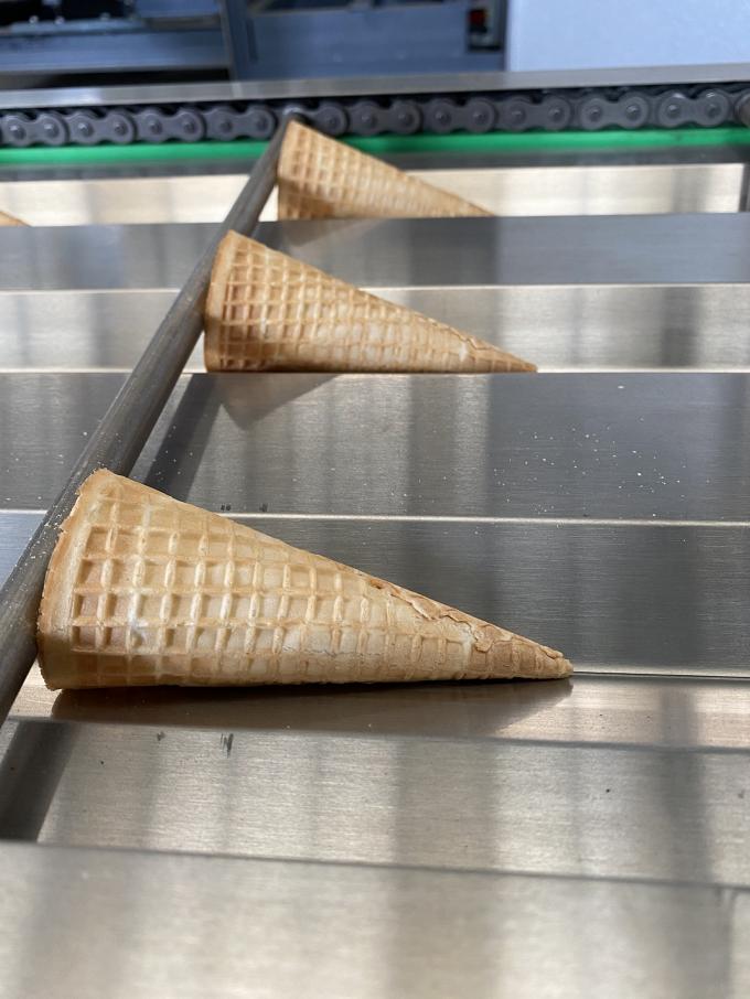 Stainless Steel PLC 10kg/H Ice Cream Cone Machine